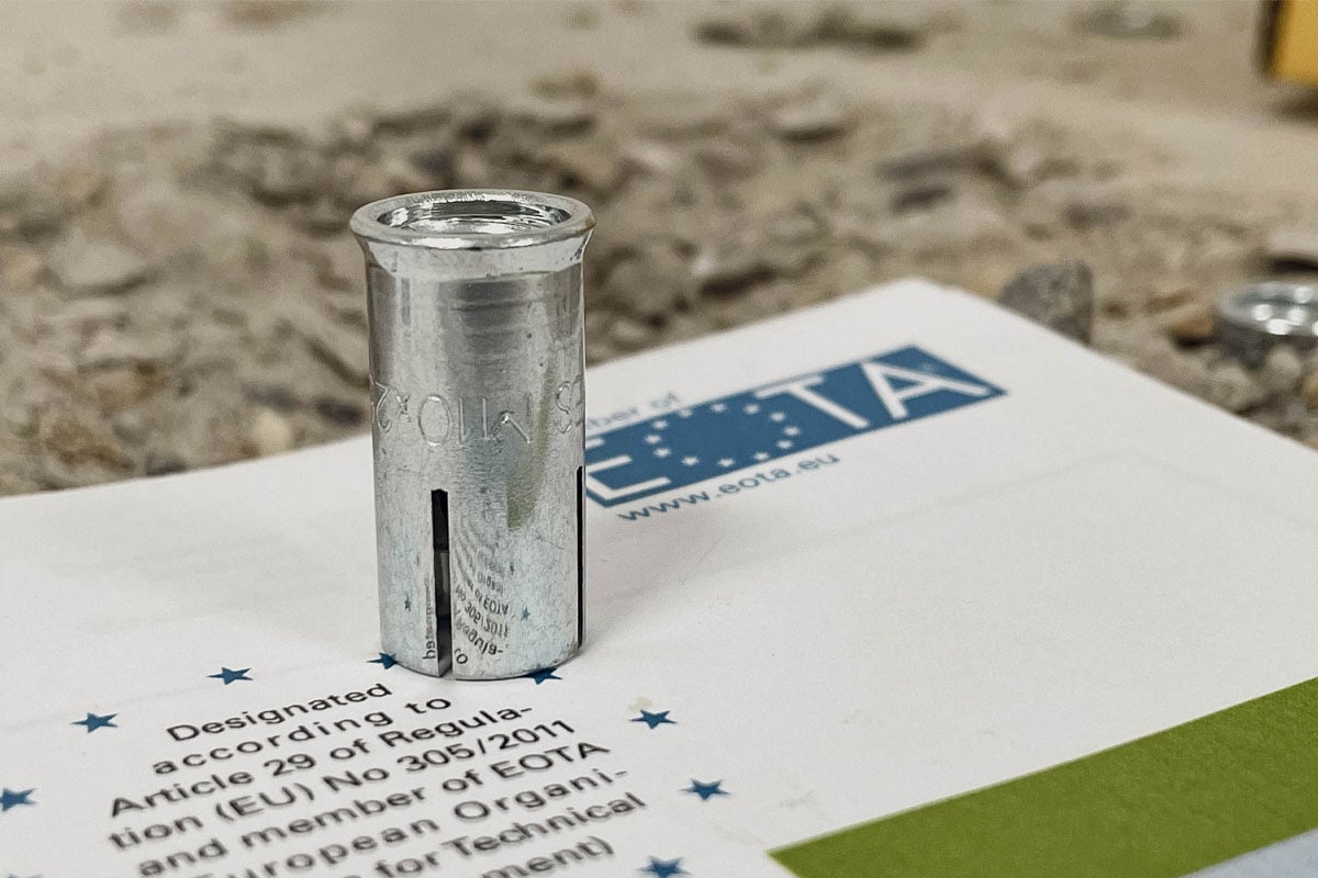 How do you test anchors? - MIDFIX